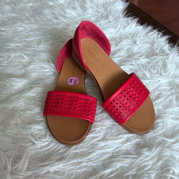 Andiamo | Shoes | Andiamo Abailey Slip On Sandals Size 55m | Poshmark